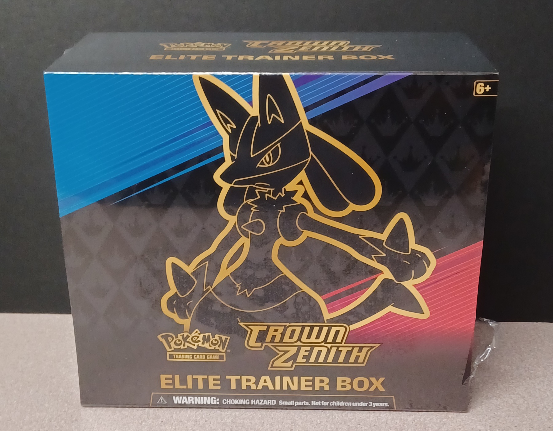 Pokemon Crown Zenith ETB | Robs Retros